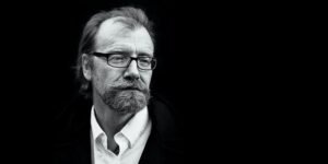 ‘Sticks’ by George Saunders – Short Story Analysis – Tina Sequeira